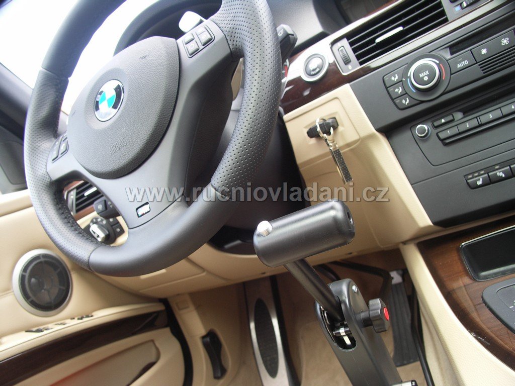 MERO 3 - Mechanical Brake and Accelerator